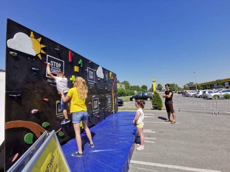 Dan za rođendan: STOP SHOP Borča - tri godine sa vama! - www.lobi-info.rs